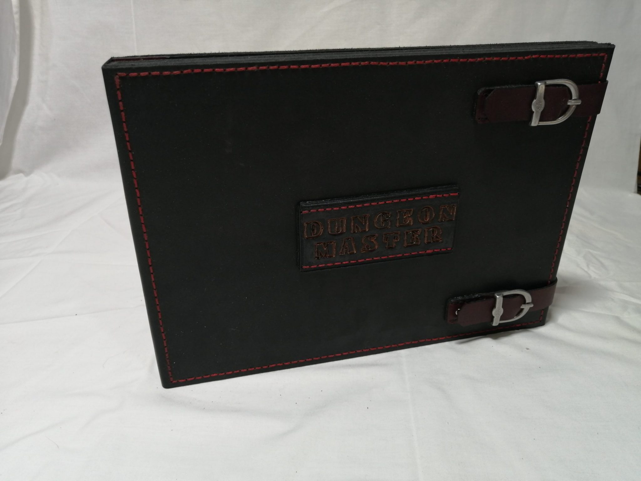 Leather D&D DM Screen – The DnD Geek Shop