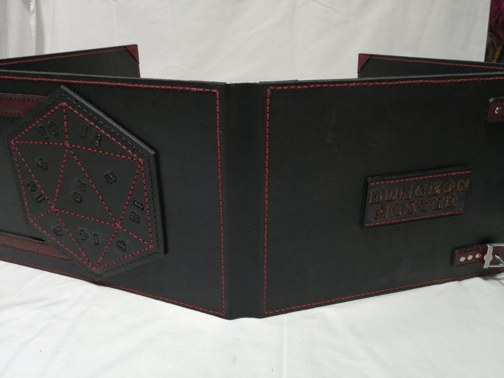 Leather D&D DM Screen – The DnD Geek Shop